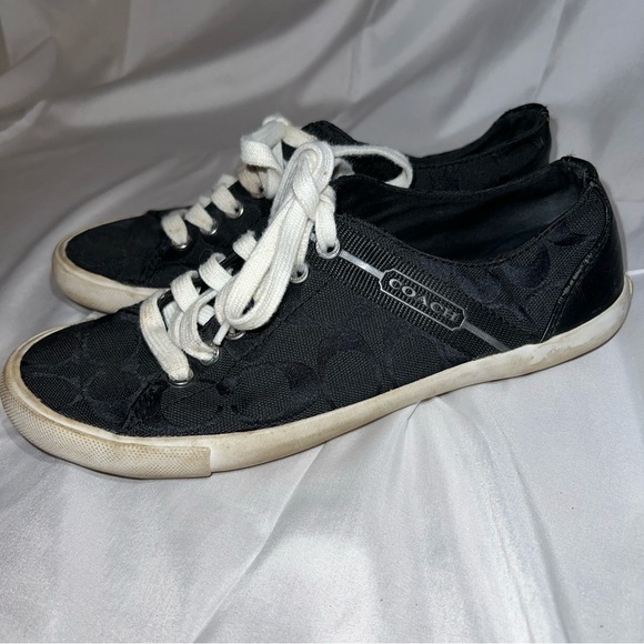 Coach | Shoes | Coach Low Top Signature Lesley Sneakers Lace Up Black ...